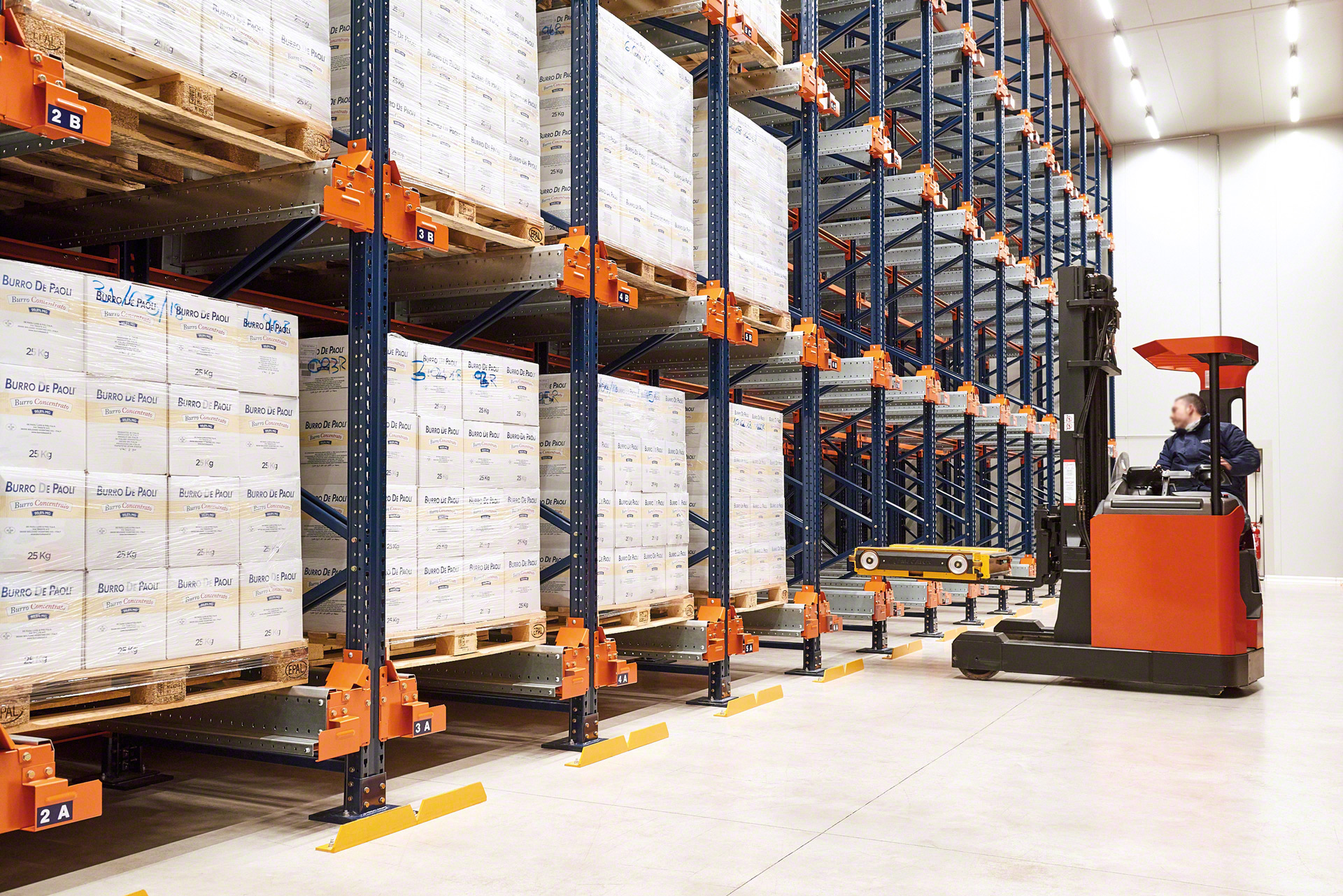 Palet Shuttle - Mecalux.si