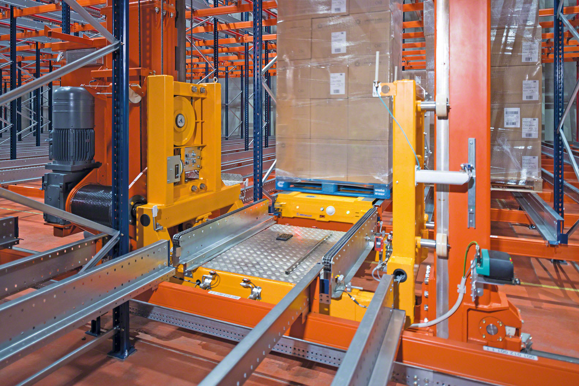 Avtomatizirani Pallet Shuttle - Mecalux.si